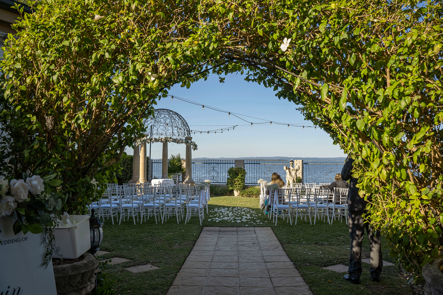 A classically beautiful Courthouse Wedding - Romana Sae Heng ...