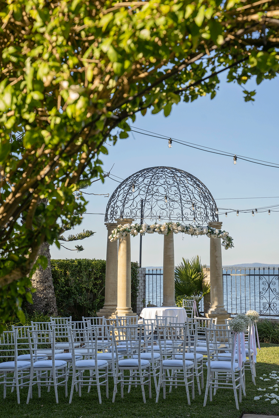 A classically beautiful Courthouse Wedding - Romana Sae Heng ...